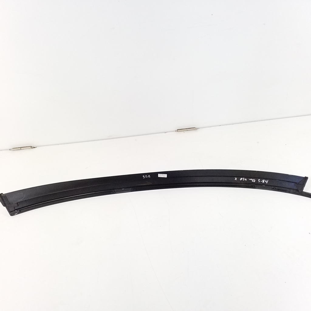 Used Mercedes Benz S-Class Roof strip