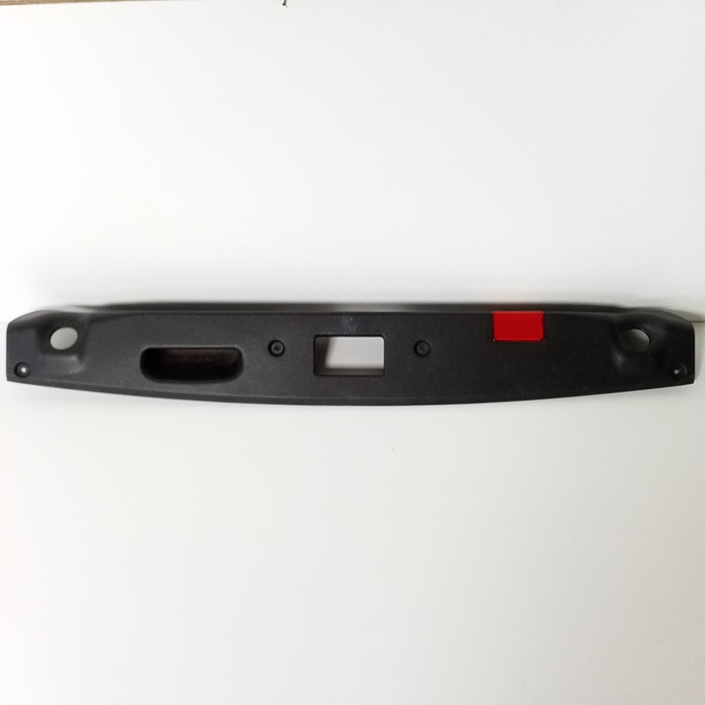 Used Mercedes Benz C-Class Pulling out the boot lid A2047580002