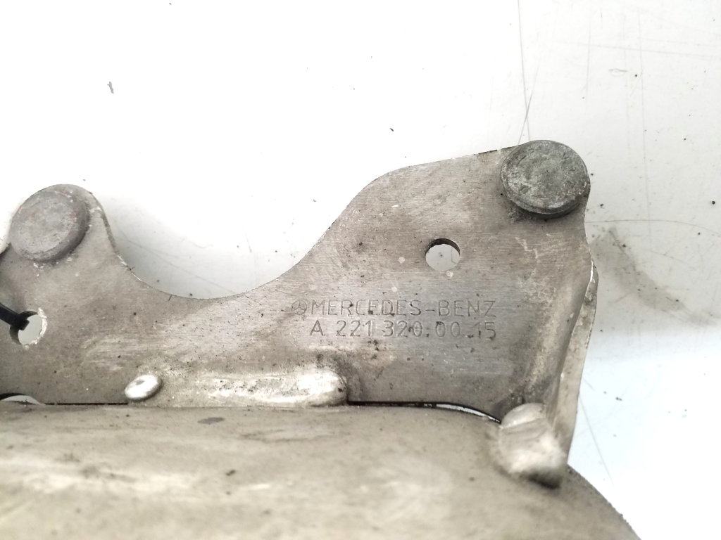 Used Mercedes Benz S-Class Shock absorber expansion tank A2213200015