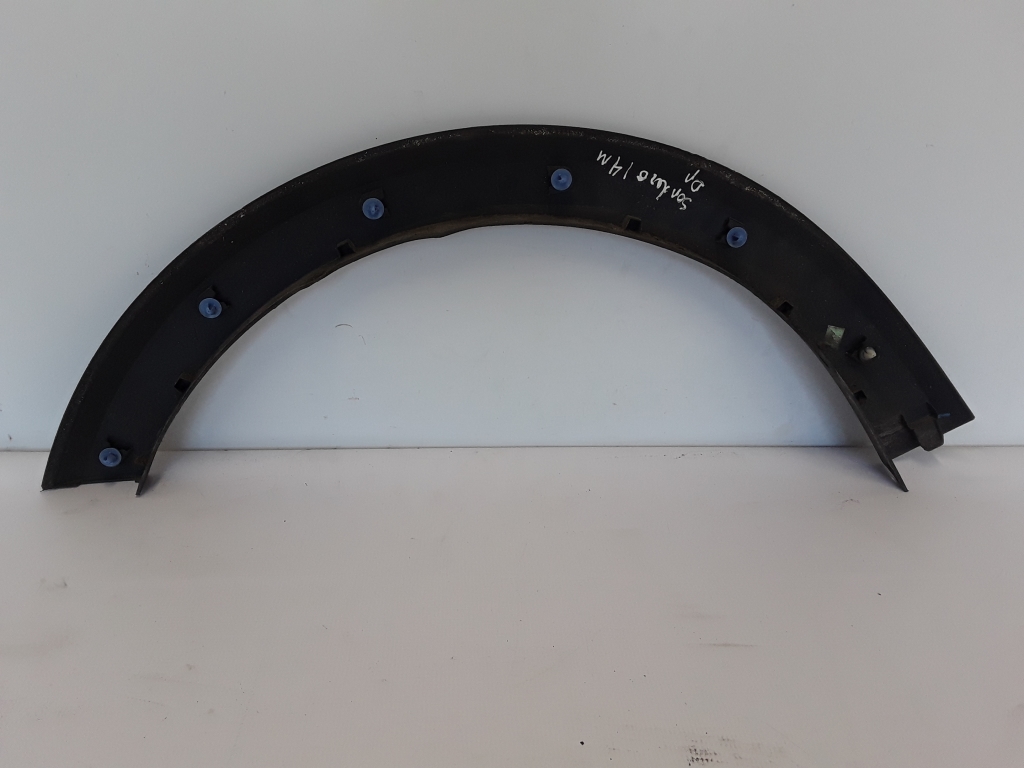 Used Dacia Sandero Front wing gill 638747990R