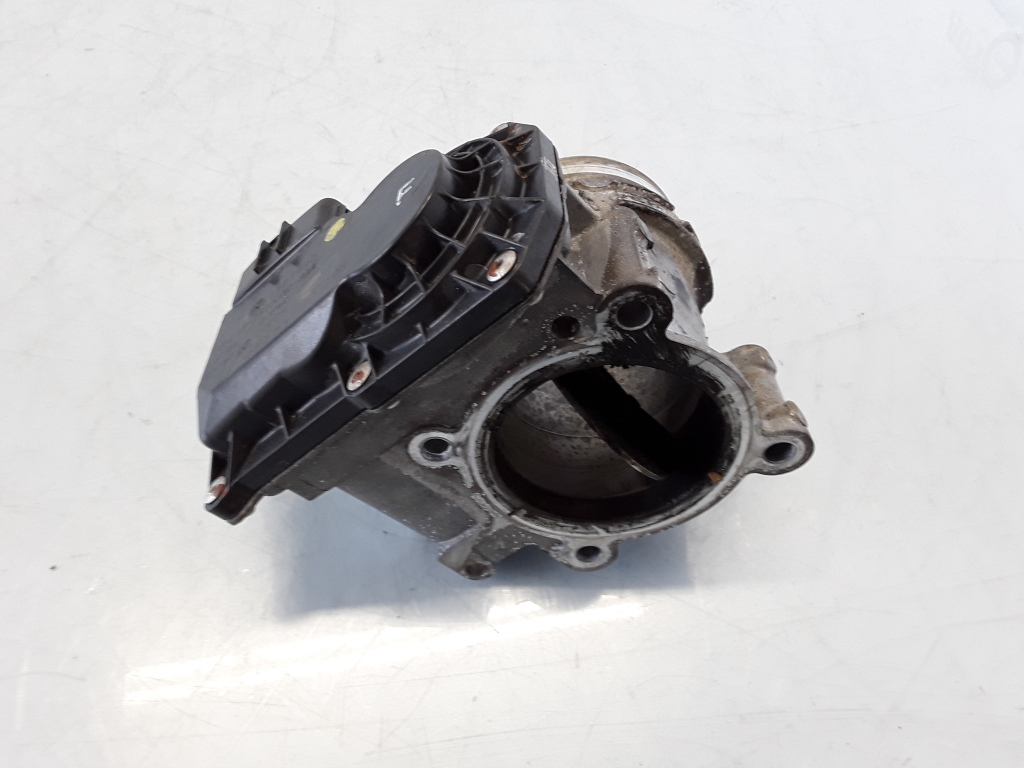 Naudotas VOLVO XC60 Akseleratoriaus sklendė 31293930