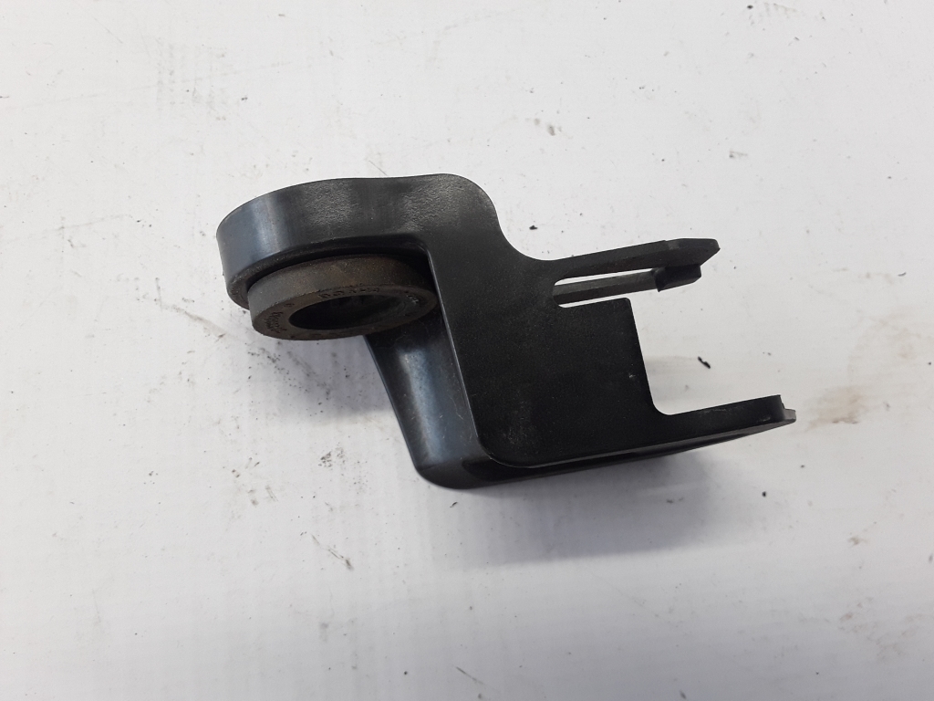 Used VOLVO V90 Air filter housing holder 31370344