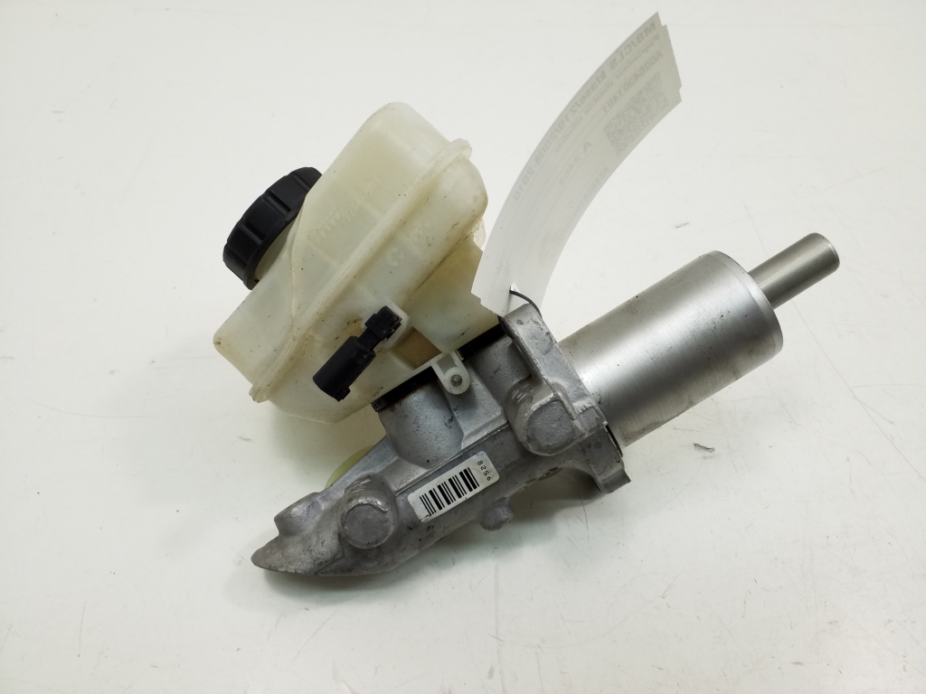 Used Mercedes Benz CLS-Class Master cylinder A0064301401