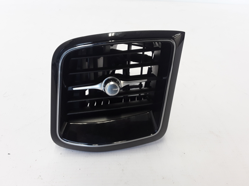 Used VOLVO XC60 Interior panel ventilation grilles 31417691
