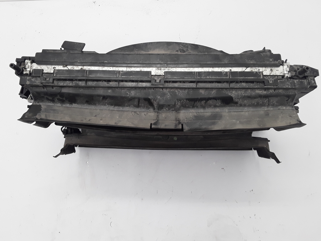 Used VOLVO V90 Radiator set and its details
