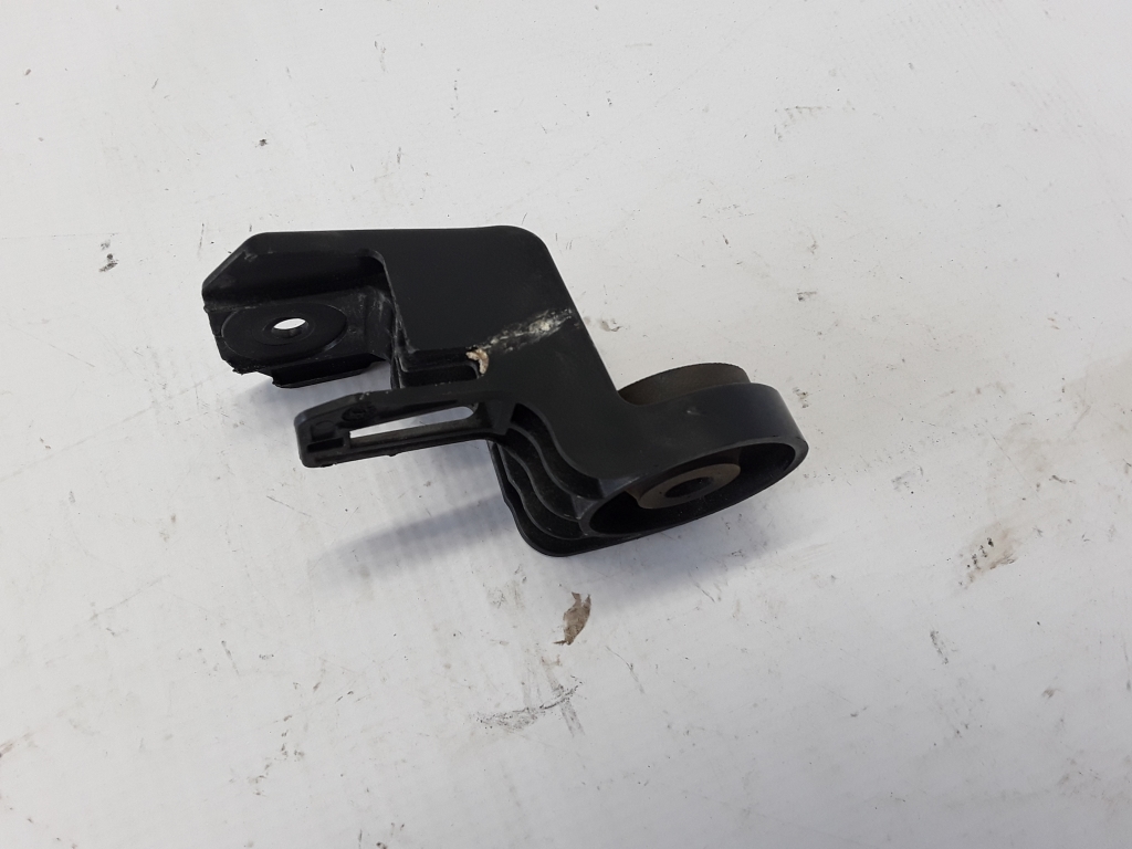 Naudotas VOLVO V90 Oro filtro korpuso laikiklis 31370344