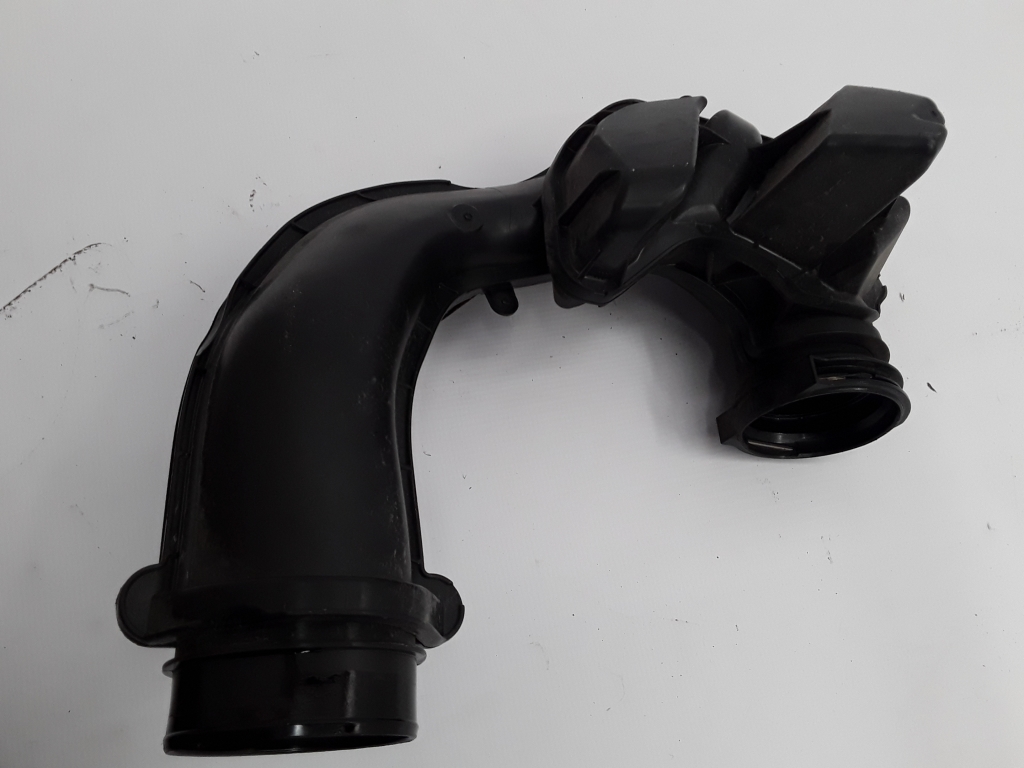 Used VOLVO V90 Air intake hose 31370120