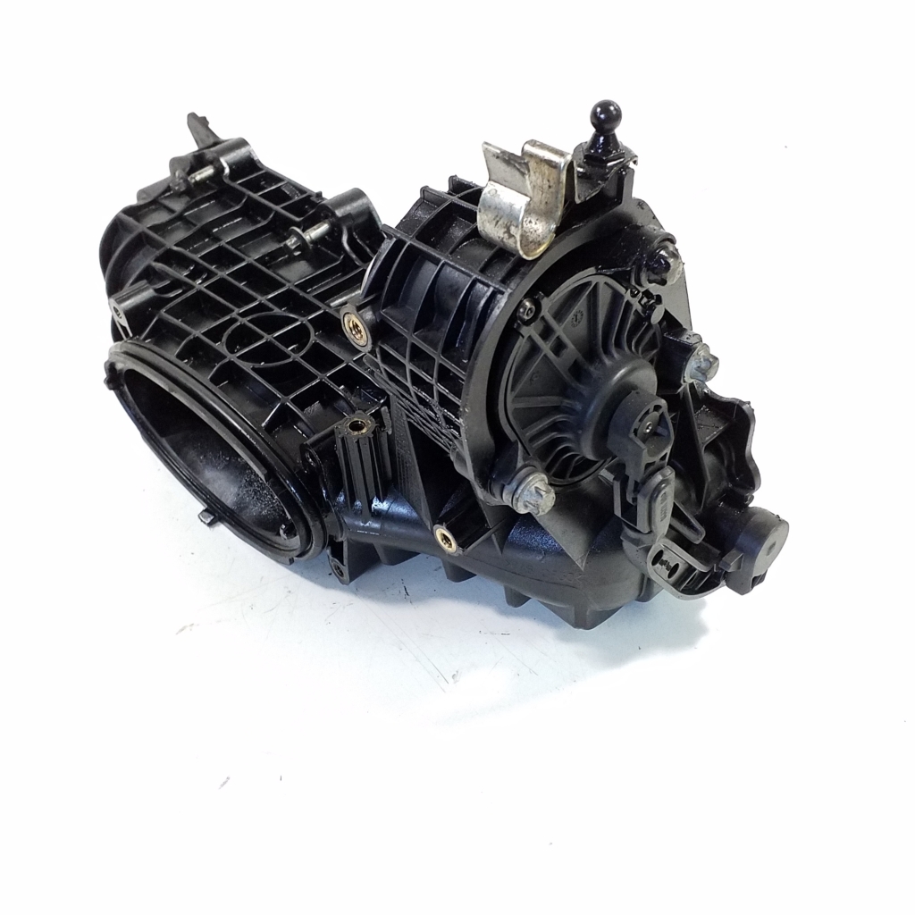 Used Mercedes Benz V-Class Intake manifold A6510904937