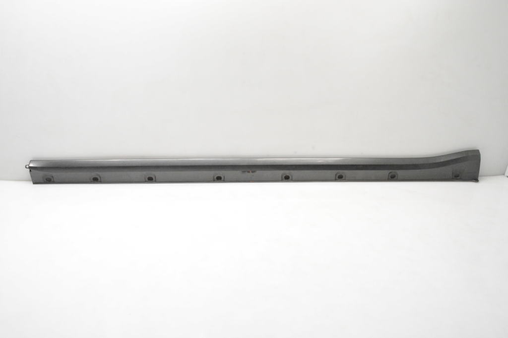Used TOYOTA Land Cruiser Exterior sill trim 7585260050
