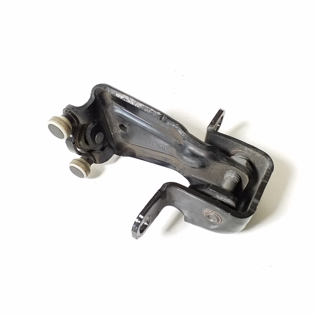 Naudotas Mercedes Benz V-Class Slankiojančių durų laikiklis A4477600247