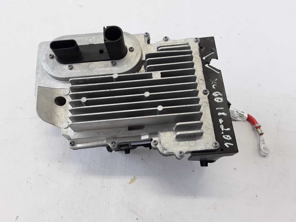 Used VOLVO XC60 Fuse block holder under the hood 31652295