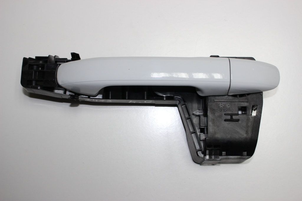 Used Mercedes Benz V-Class Outer handle for opening tailgate A4477600234