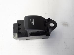 Naudotas VOLVO XC60 Galinių šoninių durų stiklo jungiklis 31433408