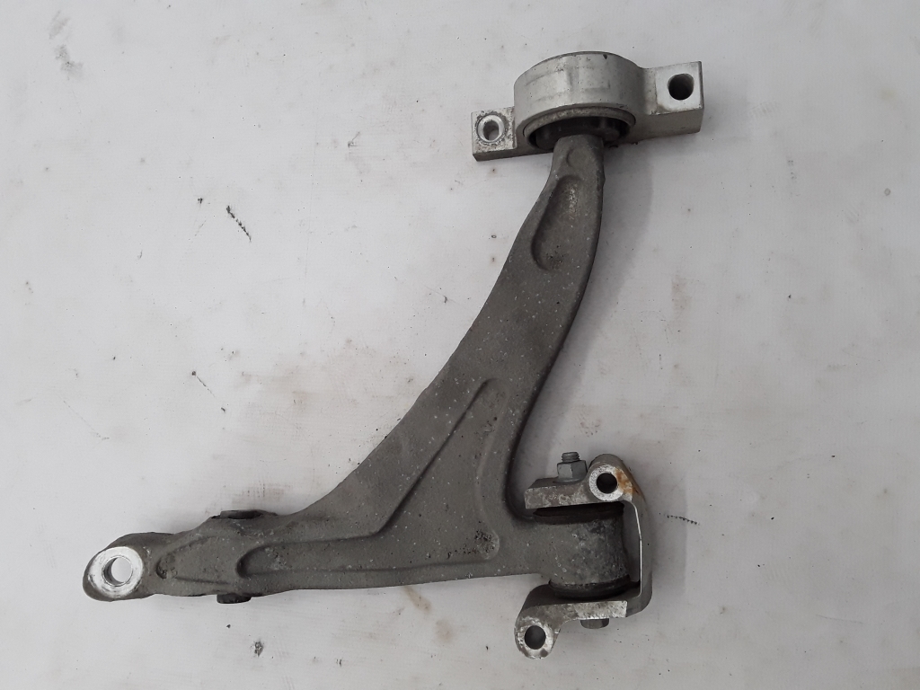 Naudotas VOLVO V90 Priekinė svirtis 31360832