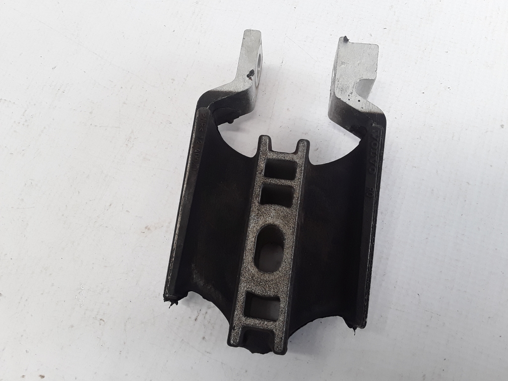 Used VOLVO XC60 Pillow gearbox 31339956