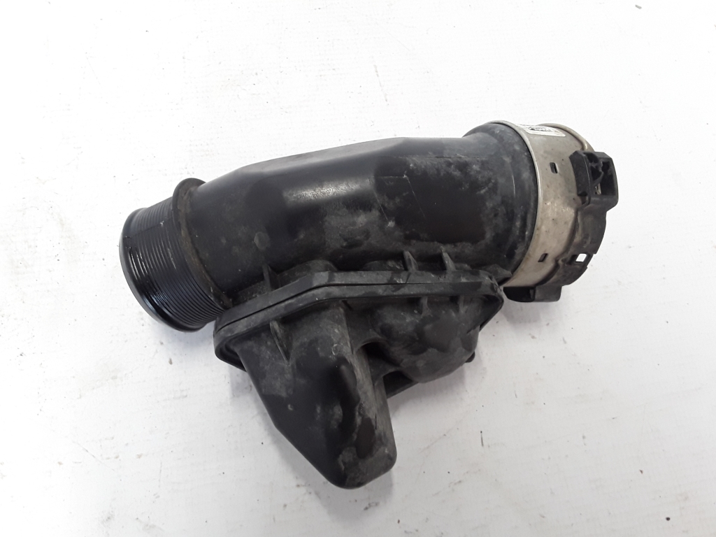 Used VOLVO V90 Intercooler hose 31422061