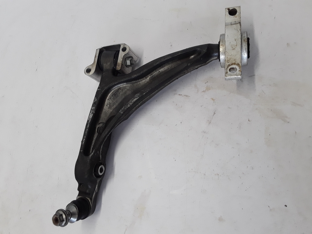 Used VOLVO XC60 Front lever 31360651