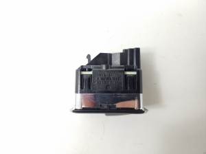 Used Mercedes Benz GLK-Class Rear side door glass switch A2048707358