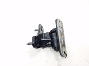 Naudotas Mercedes Benz C-Class Priekinių durų apatinis vyris A2047200337