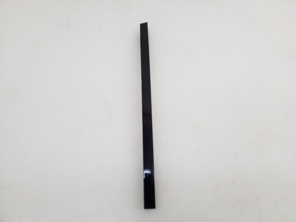 Used Mercedes Benz E-Class Other detail of the rear side door A2127300219