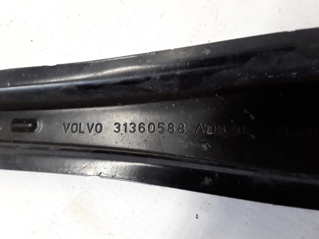 Used VOLVO XC60 The rear axle pulled 31360588