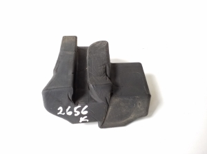 Used AUDI Q5 Another detail under the hood 8R0805629