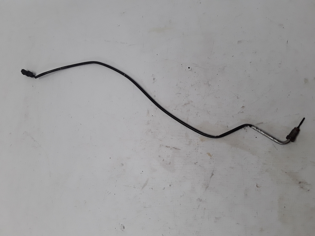 Used RENAULT Kadjar Muffler temperature sensor 226401704R