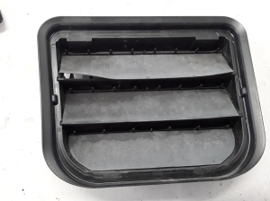 Naudotas VOLVO S90 Galinio sparno ventiliacinės grotelės 31369380
