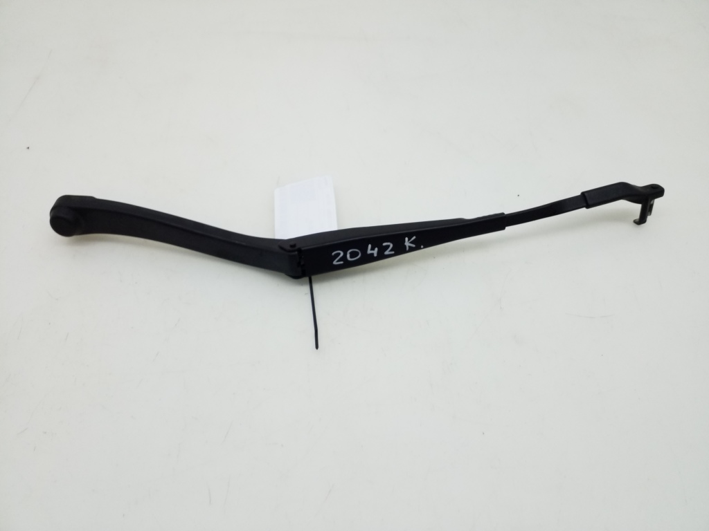 Used Mercedes Benz E-Class Windshield wiper blade A2128200844