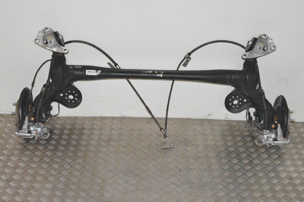 Used Opel Astra Rear axle and its details
