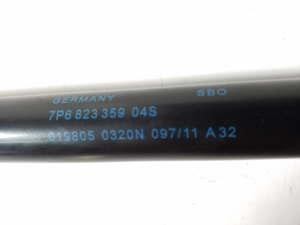 Used Volkswagen Touareg Bonnet support/cylinder 7P6823359