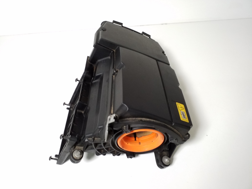 Used Mercedes Benz SLK-Class Air filter housing A2710900901