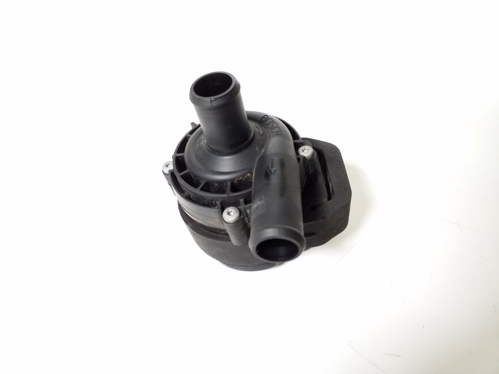 Used Mercedes Benz GL-Class Circulation pump A2118350028