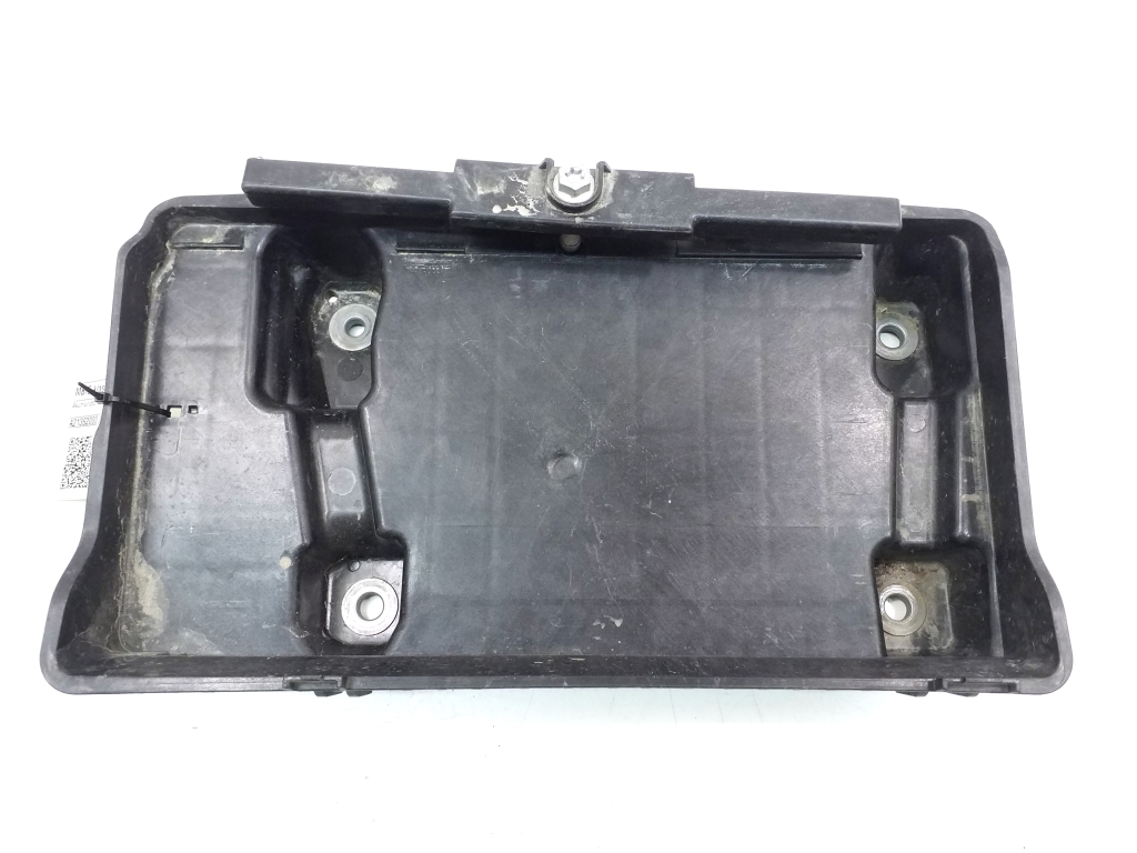 Used Mercedes Benz E-Class Battery holder A2136200018