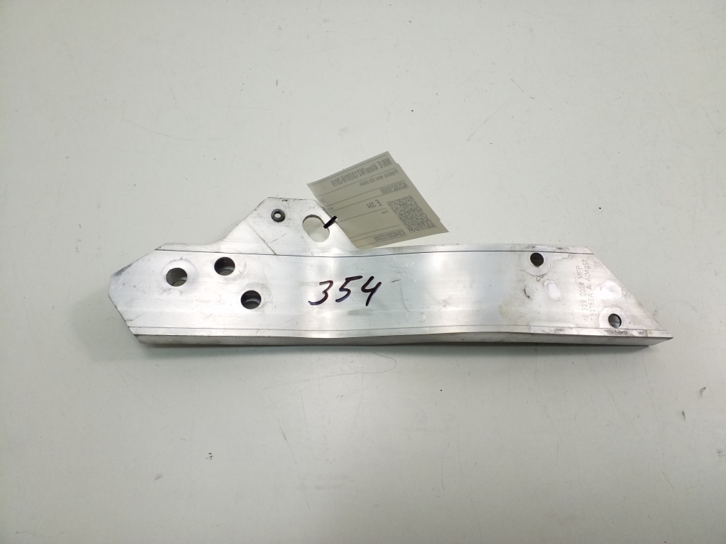 Used Mercedes Benz E-Class Other detail of the front frame A2536210500