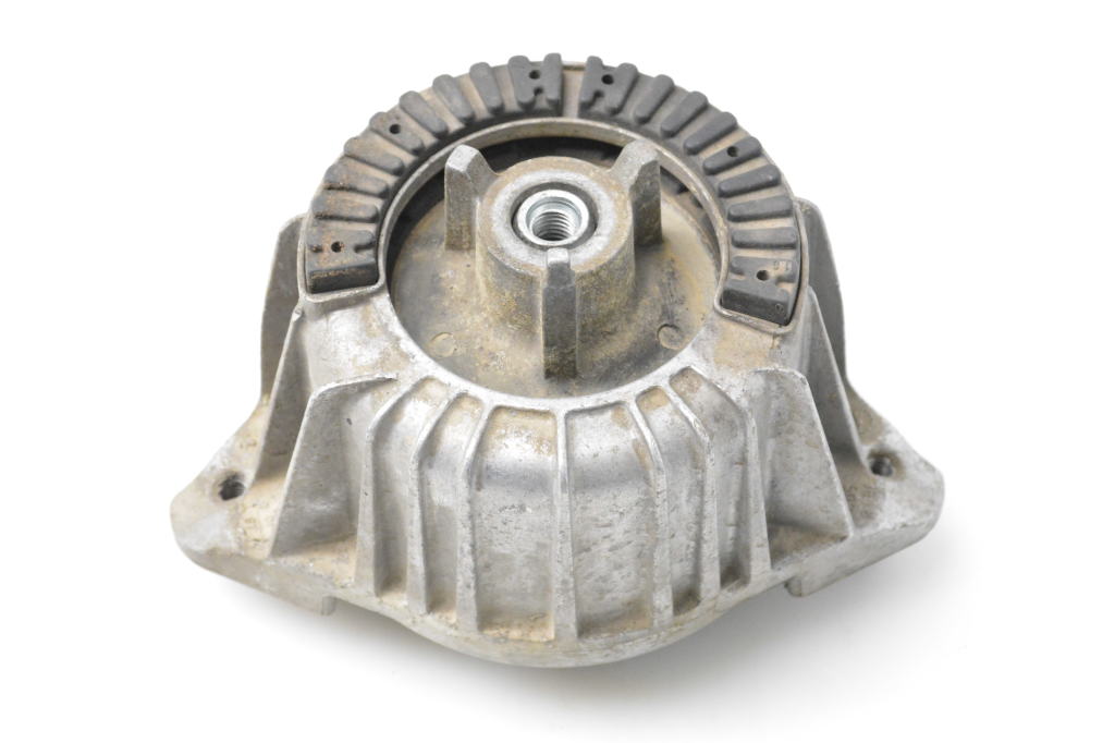 Used Mercedes Benz E-Class Engine cushion A2122401417