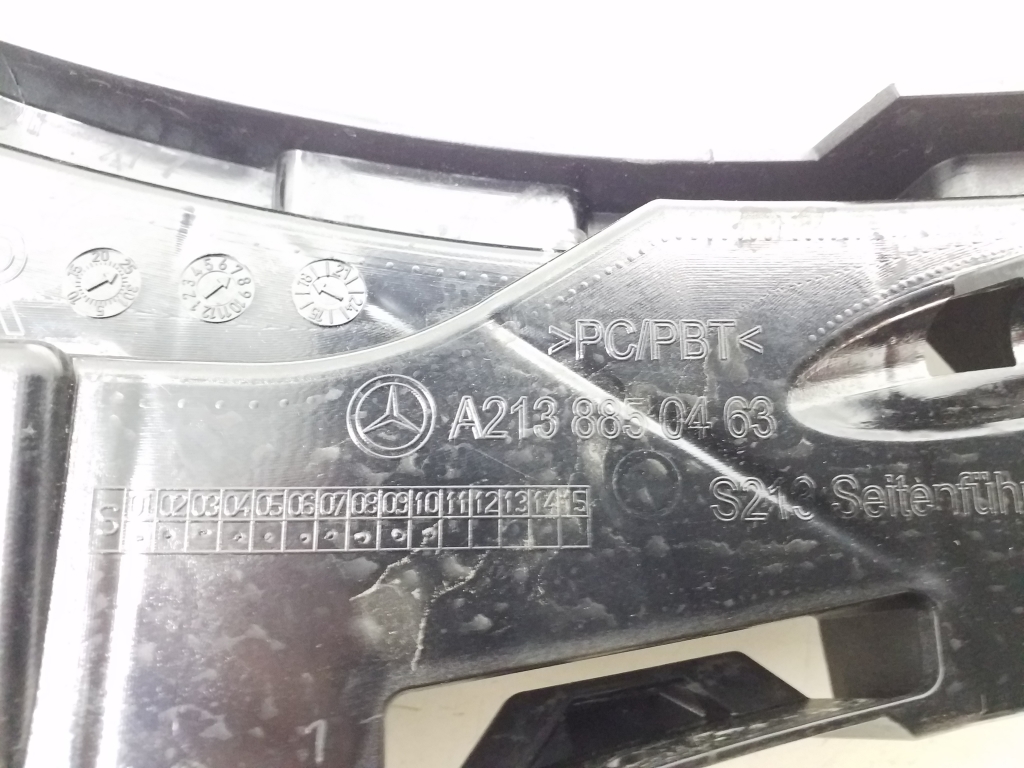 Used Mercedes Benz E-Class Rear bumper bracket A2138850463