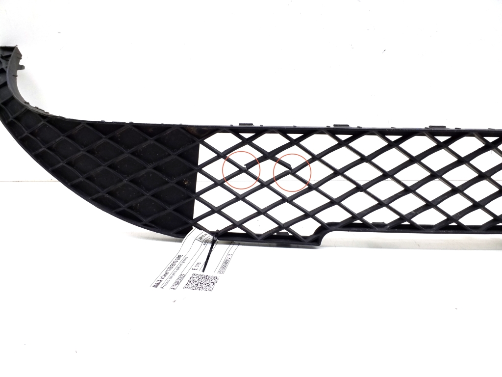 Used Mercedes Benz A-Class Front bumper lower grille A1768850022