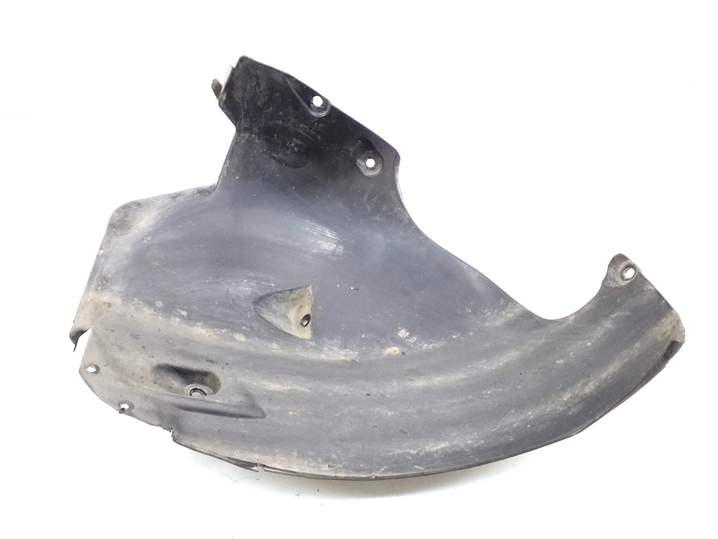 Used Mercedes Benz E-Class Rear part of the front fender A2116901330