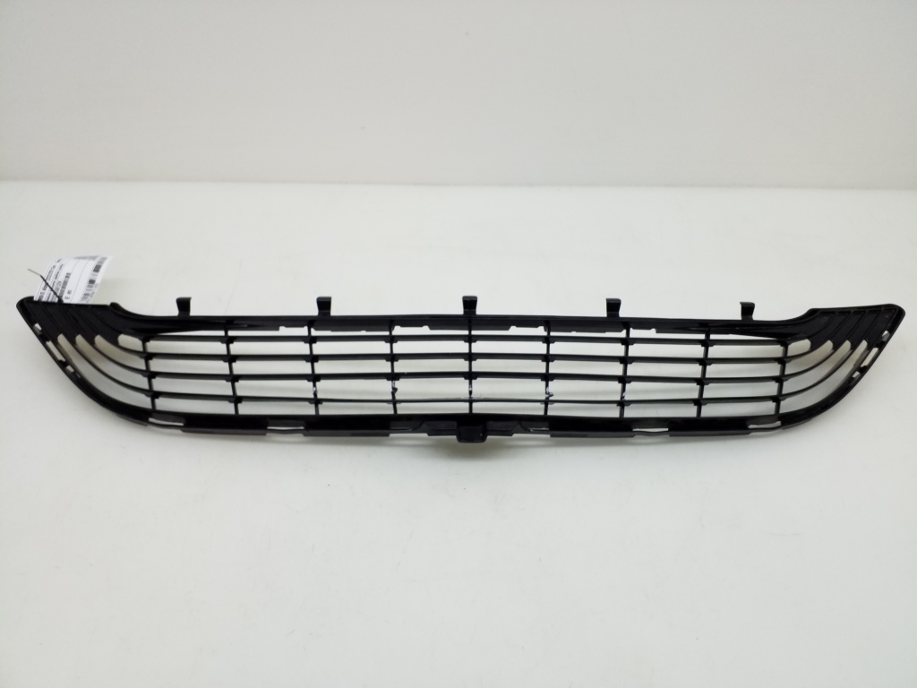 Used Mercedes Benz S-Class Front bumper lower grille A2228850124
