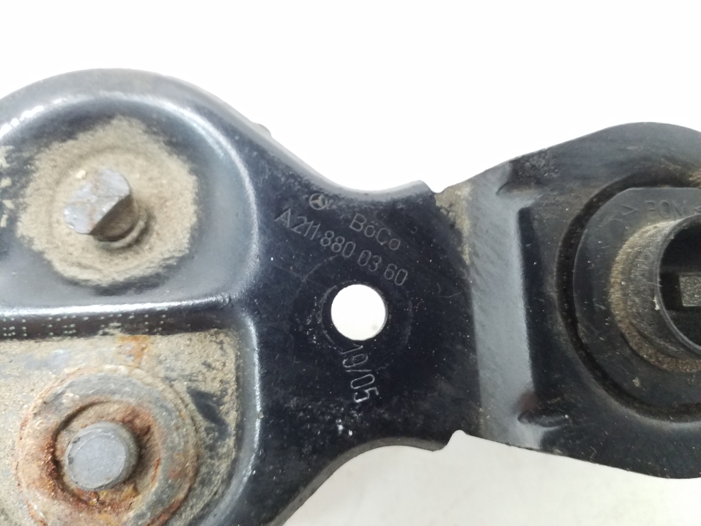 Used Mercedes Benz E-Class Other part of the bonnet A2118800360