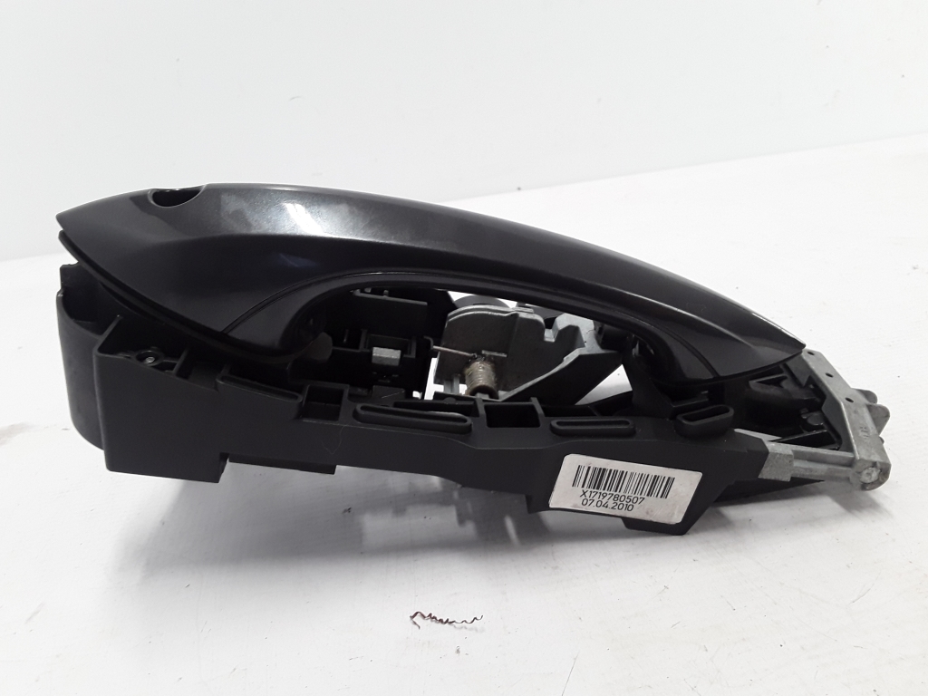 Used BMW 5 SERIES Front door external opening handle and its details