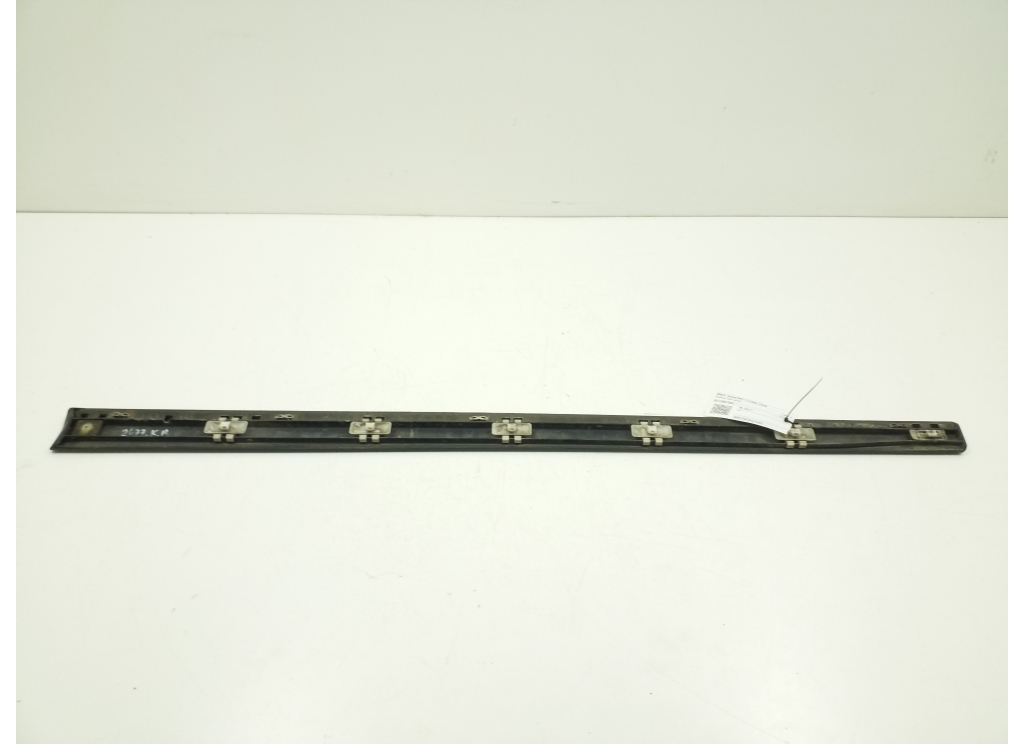 Used Mercedes Benz E-Class Front door strip A2116901962