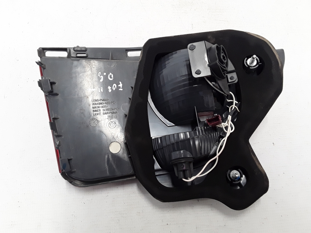 Used BMW 5 SERIES Rear light on cover 63217199638