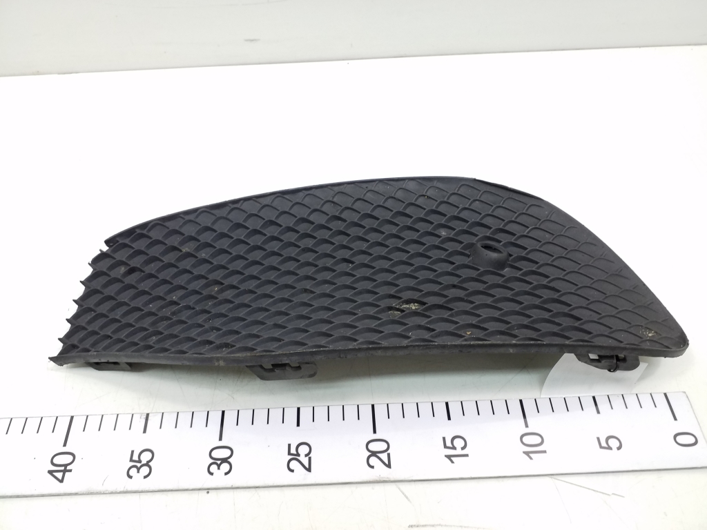 Used Mercedes Benz E-Class Front bumper fog lamp cover A2138851500