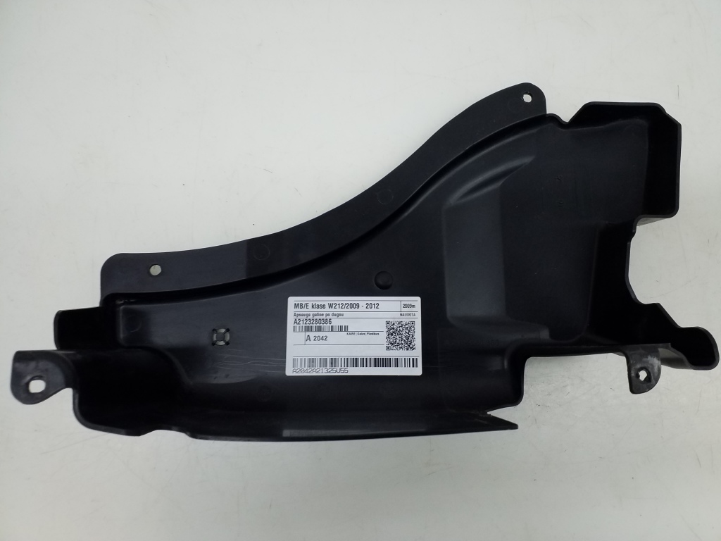 Used Mercedes Benz E-Class Protection under the bottom A2123280386