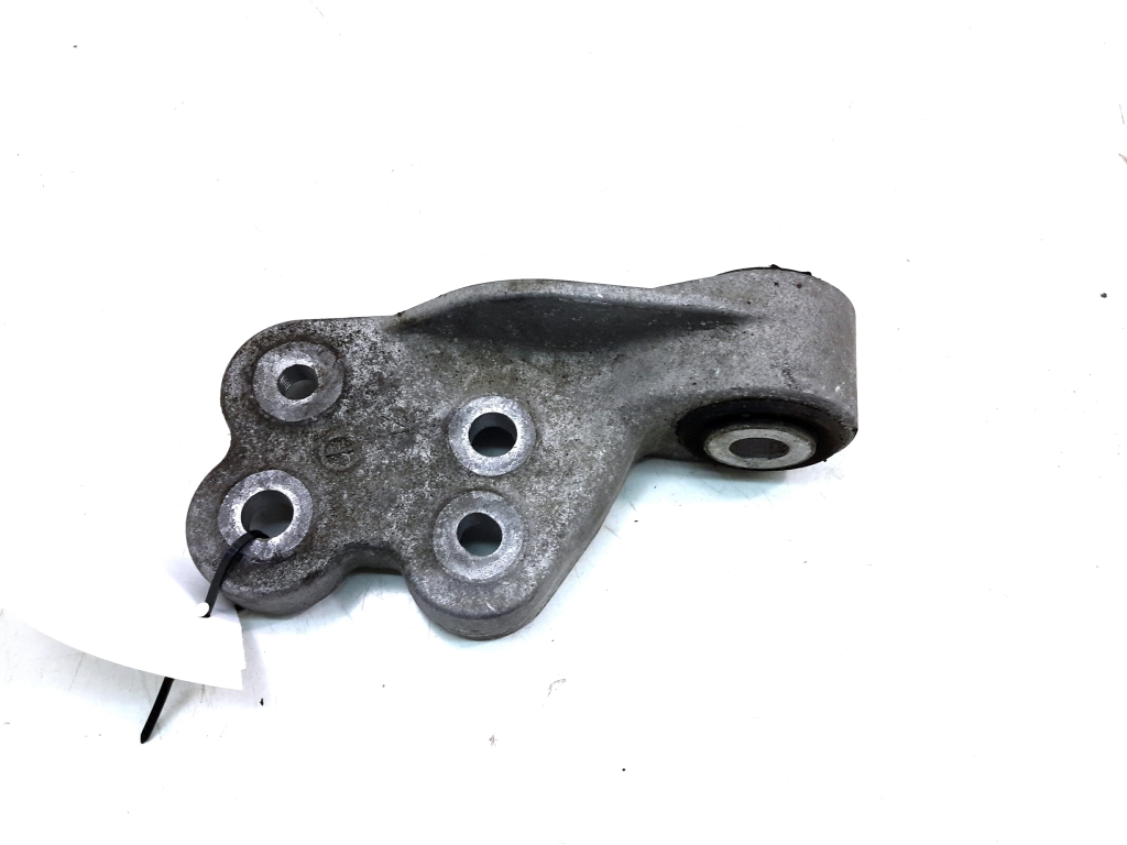 Used TOYOTA Prius Engine holder 1236437040