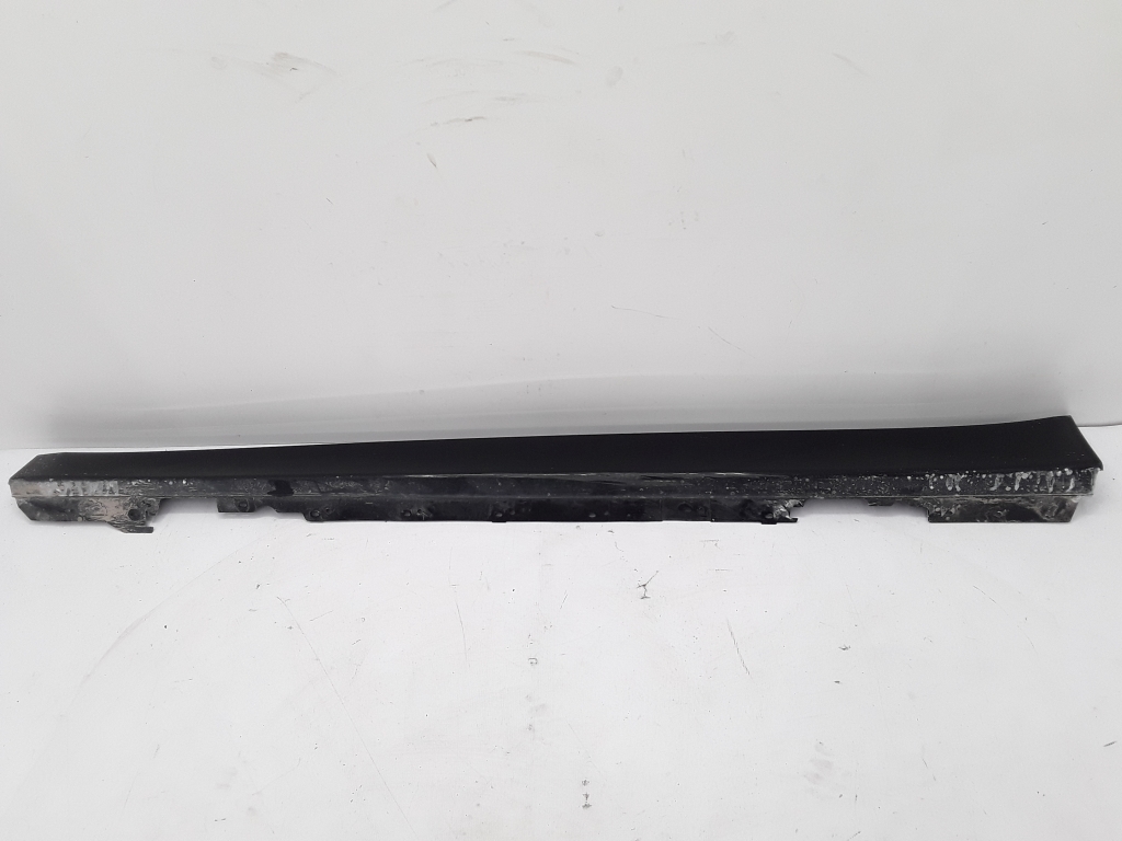 Used BMW 3 SERIES Exterior sill trim 51777312751
