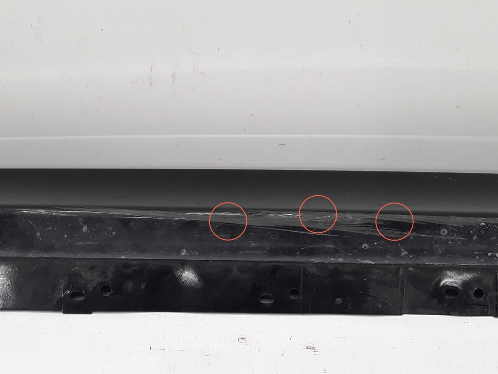 Used BMW 3 SERIES Exterior sill trim 51777312751