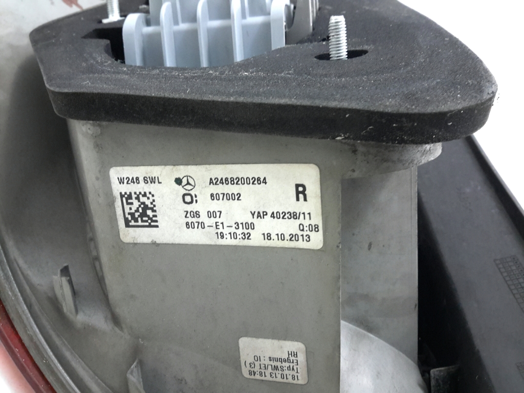 Used Mercedes Benz B-Class Rear corner lamp A2468200264